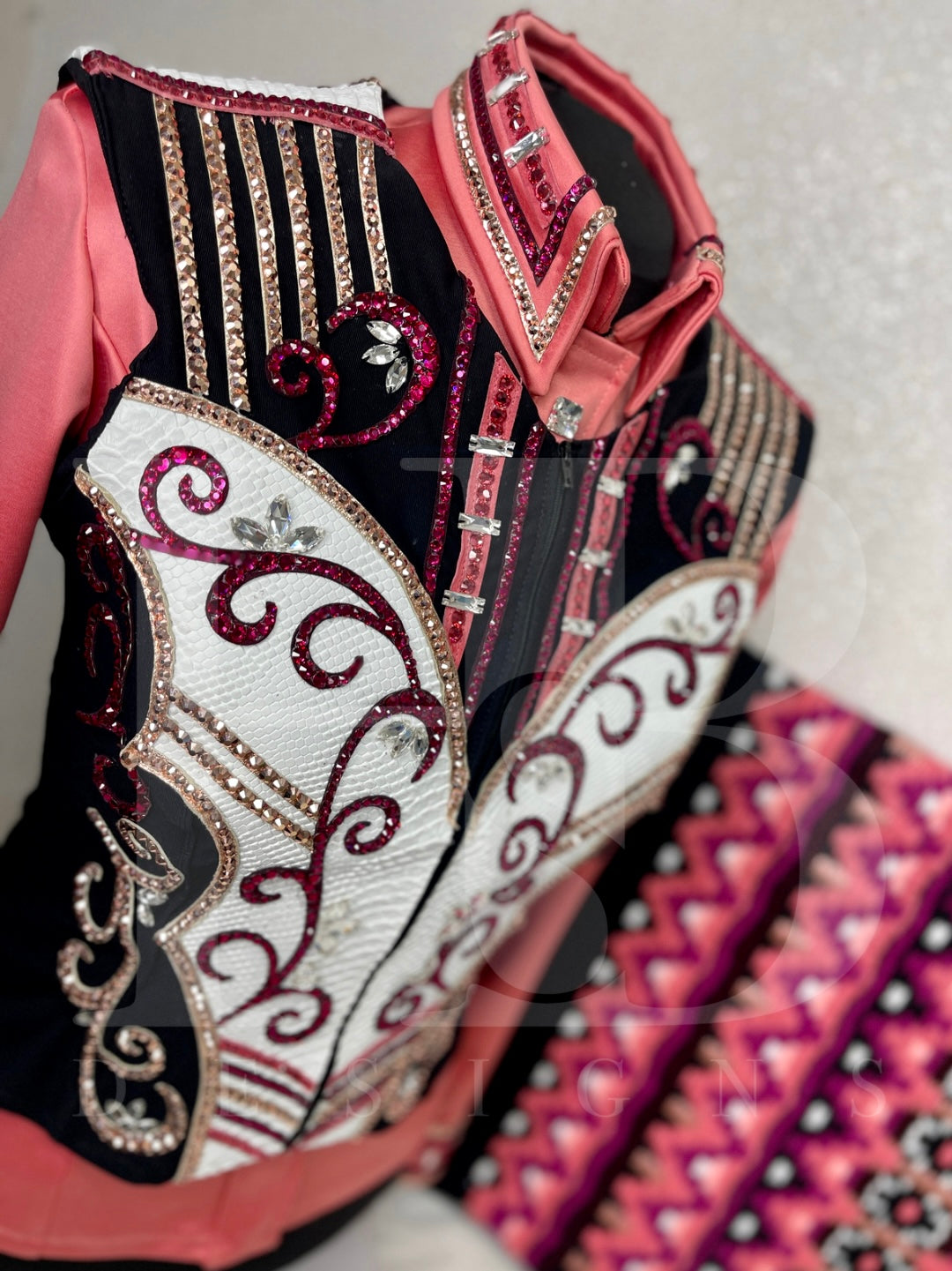 *FLASH SALE* M/L Coral Vest Set – Horse Show Beauty Designs
